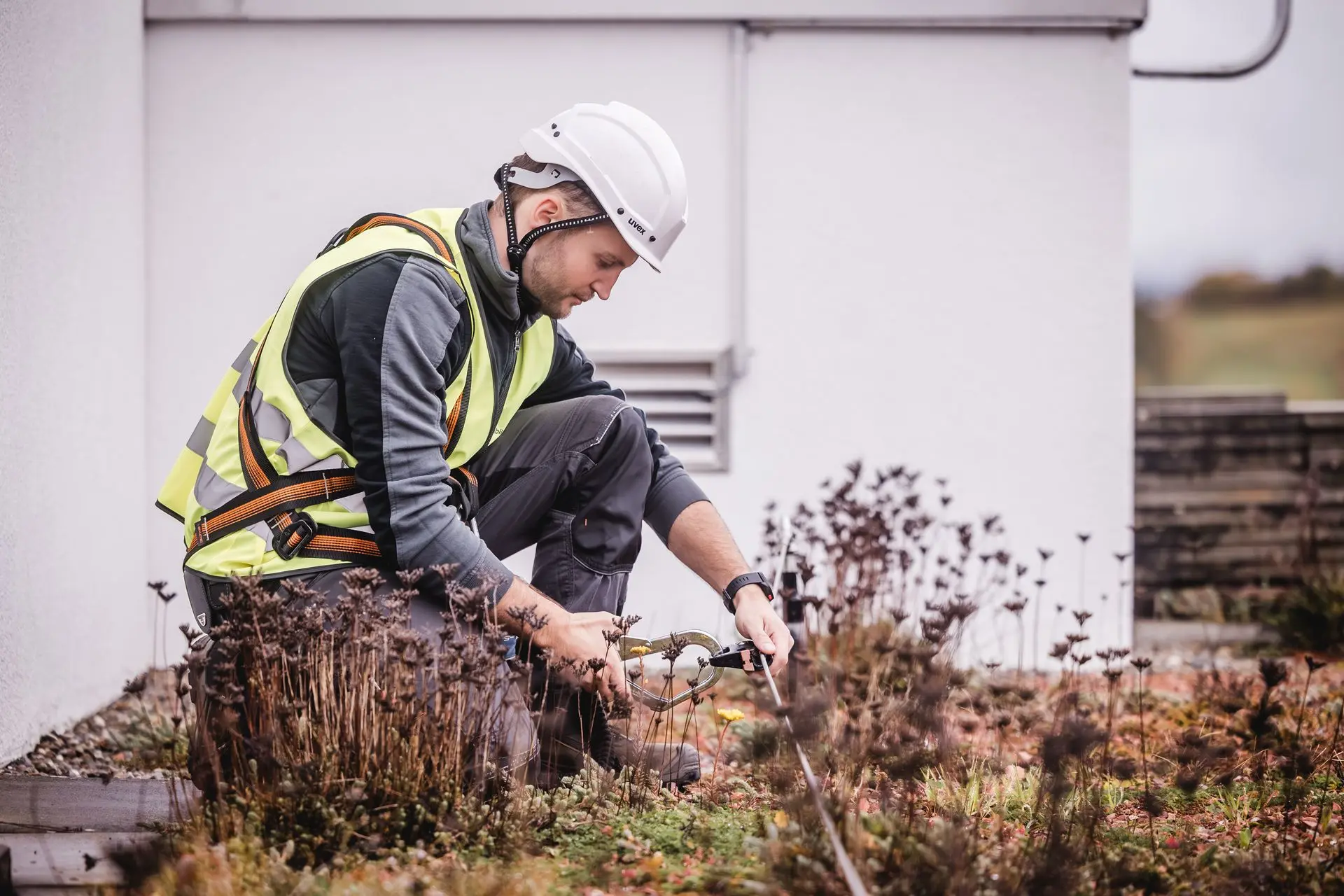 Persönliche Schutzausrüstung gegen Absturz (PSAgA) Bilfit WT AG | Mobil ...